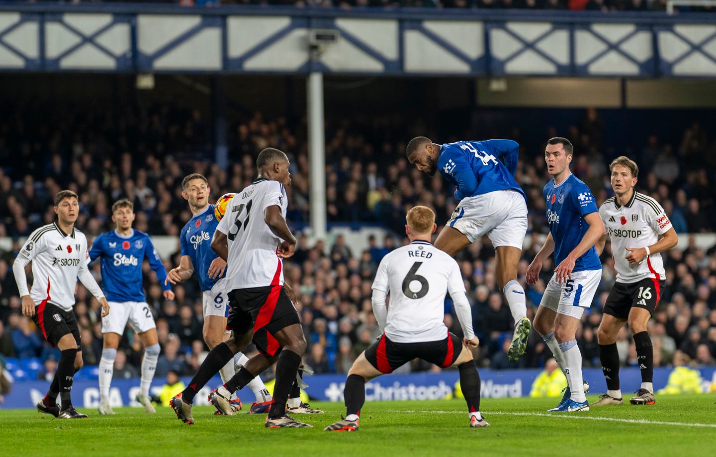BETO MARCA NO EMPATE DO EVERTON NA PREMIER LEAGUE - O GOLO GB
